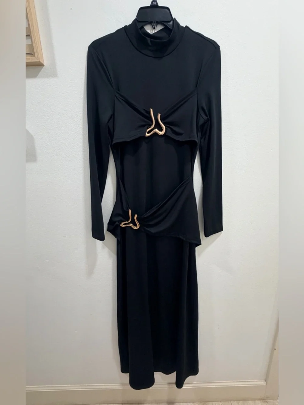 SHEIN | Dresses | Shein Black Long Sleeve Midi Dress With Gold Hardware ...